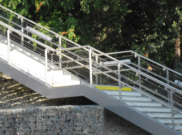 Stainless steel cable mesh guardrail - Rousseau